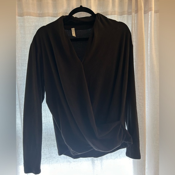 mts | Tops | Black Wrap Long Sleeve | Poshmark
